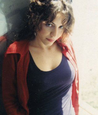 Karolin Fişekçi | Ensonhaber