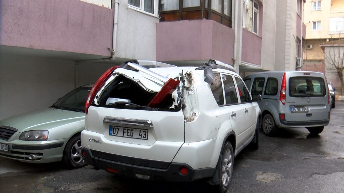 Güngören'de 7'nci kattan cipin üstüne düştü