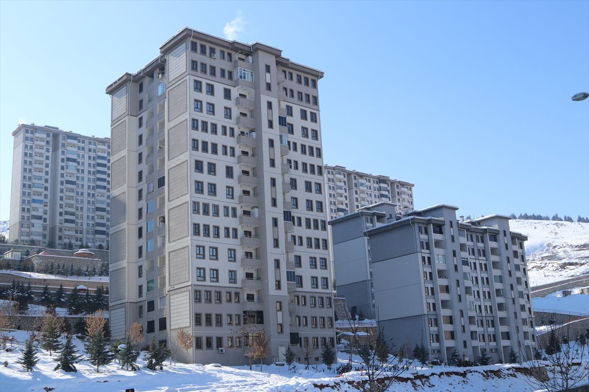 TOKİ Başkanı Ömer Bulut TOKİ'nin bina yapımında aldıkları 3 deprem ...