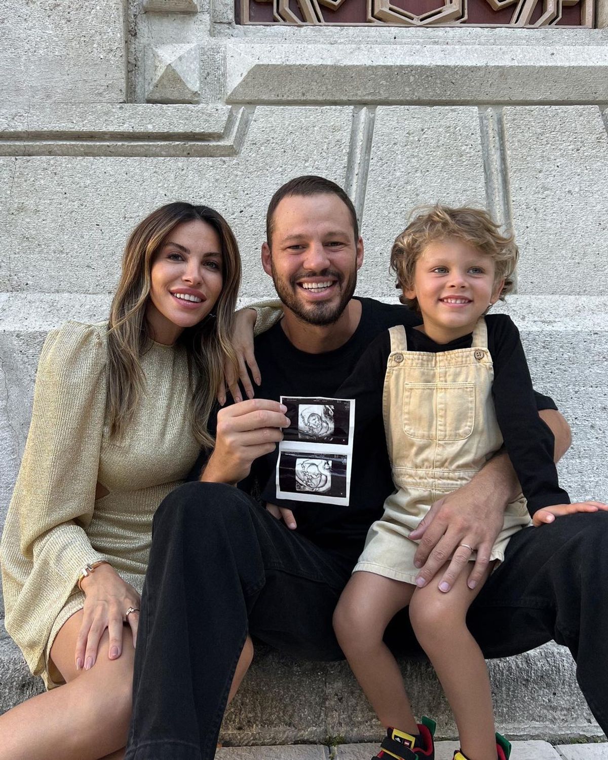 Atakan Arslan bebeğinin yüzünü gösterdi