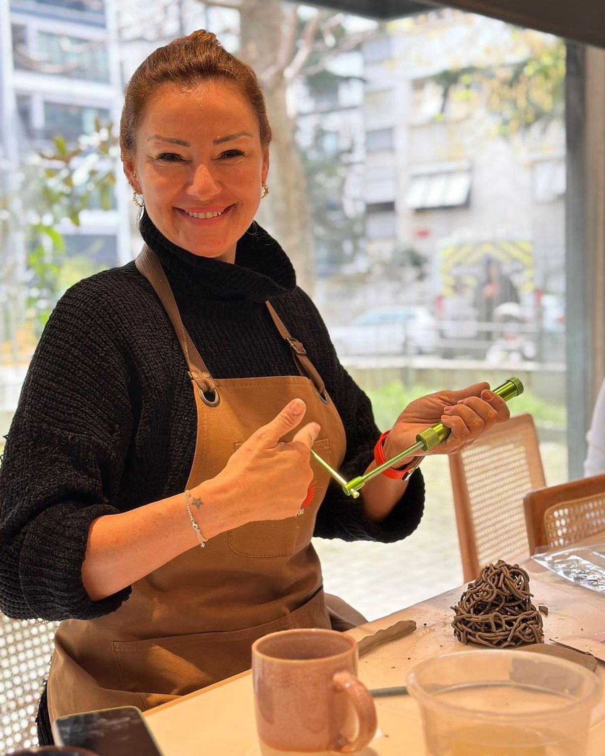 Pınar Altuğ'un süper minisi olay oldu