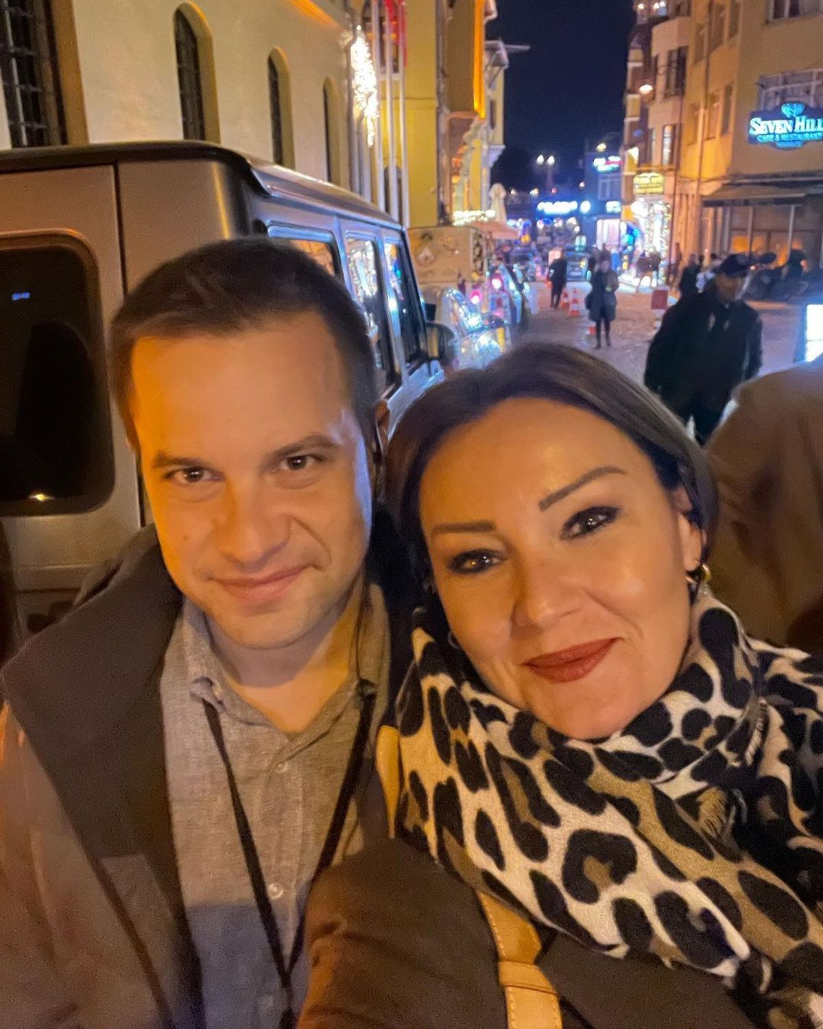 Pınar Altuğ'un süper minisi olay oldu