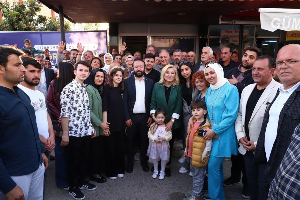 AK Partili Şebnem Bursalı'dan CHP'ye Atatürk tepkisi