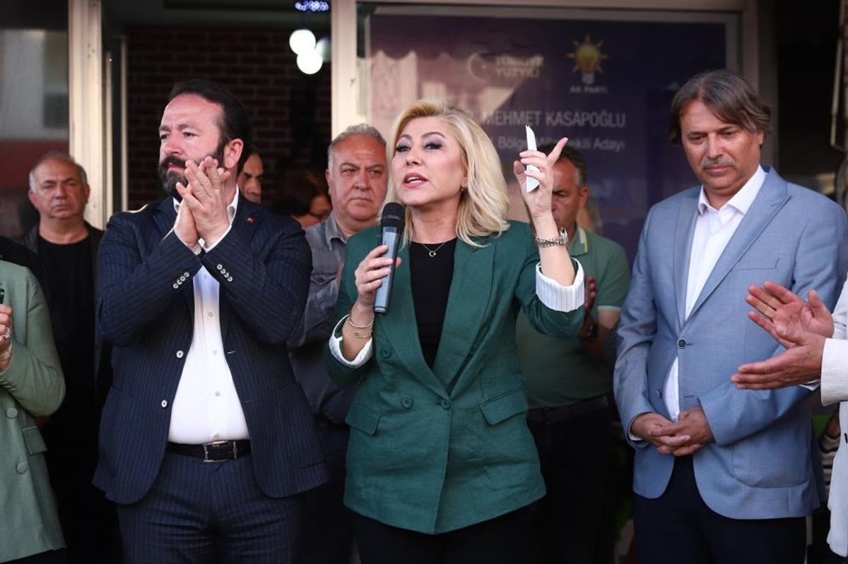 AK Partili Şebnem Bursalı'dan CHP'ye Atatürk tepkisi