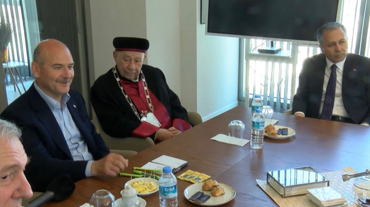 Süleyman Soylu, Türk Musevi Cemaati ile bir araya geldi