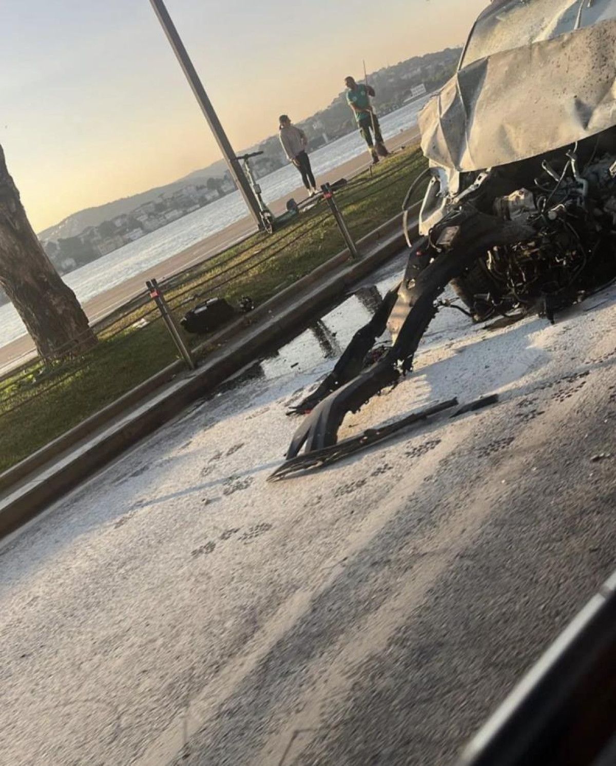 Sarıyer'de lüks cipin taklalar attığı kazanın görüntüsü