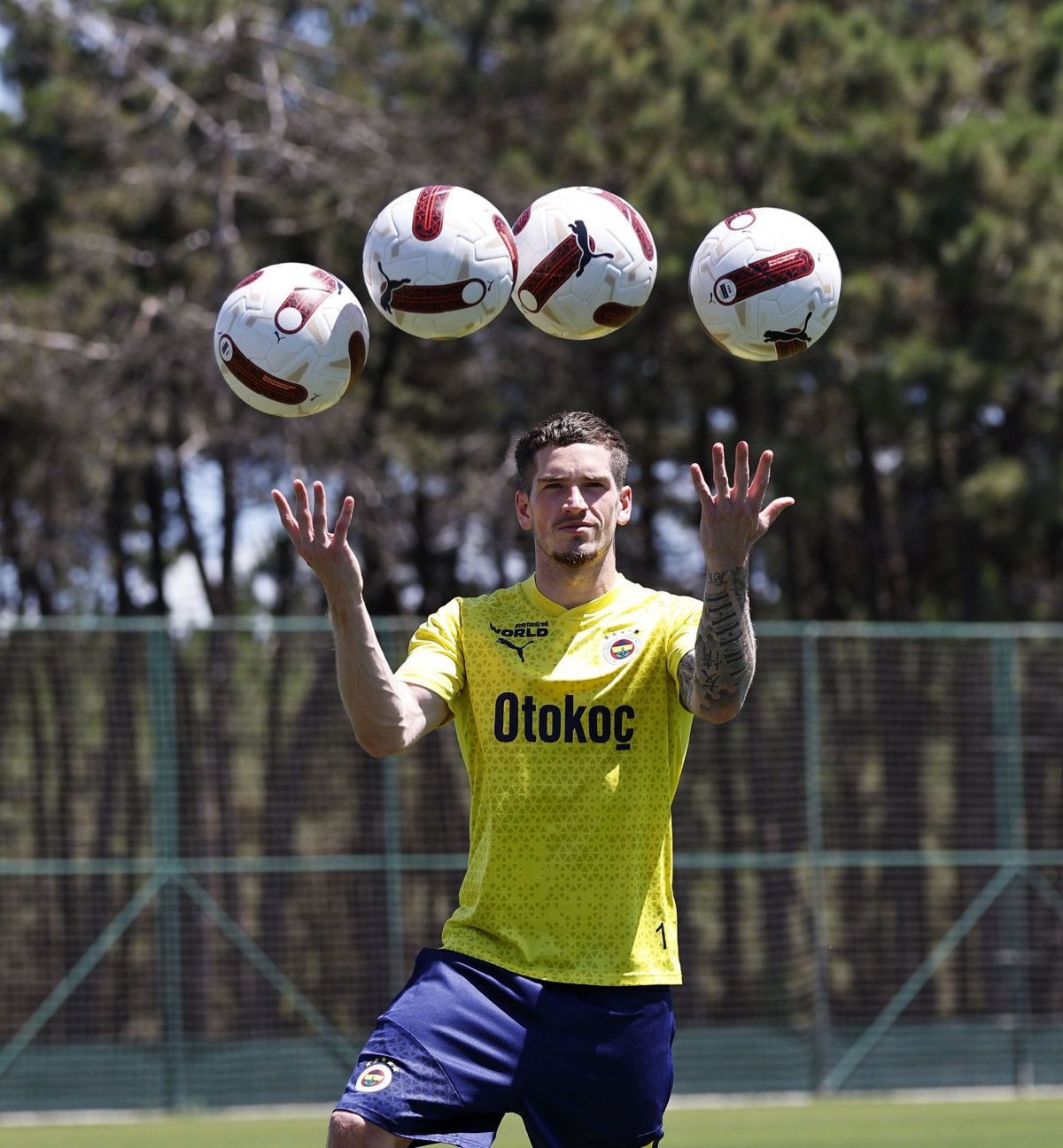 Ryan Kent: Şampiyonluk kazanmak için uğraşan bir takıma gelmek istedim