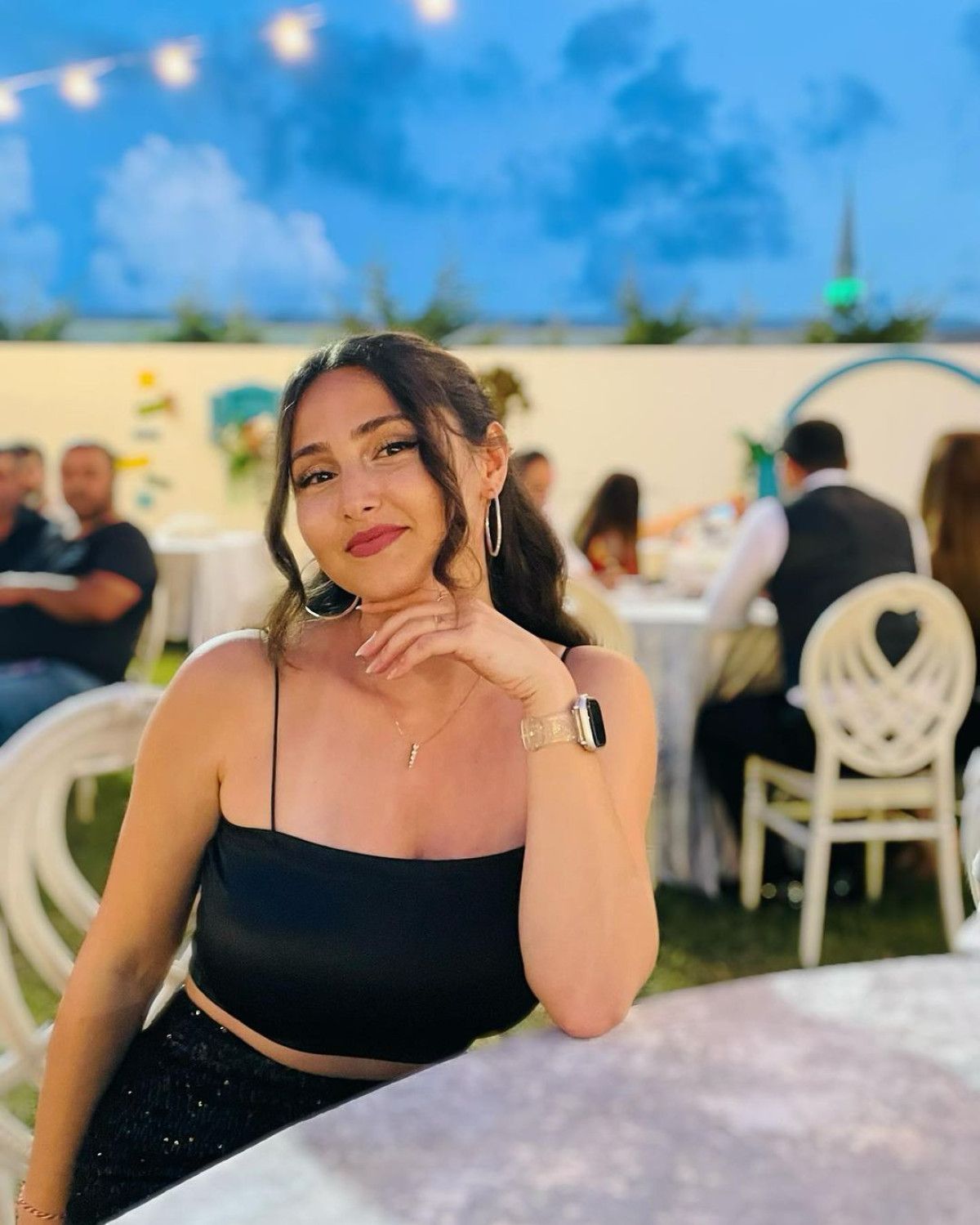 Masterchef Barbaros damat oldu, eşi güzelliğiyle akılları aldı ...