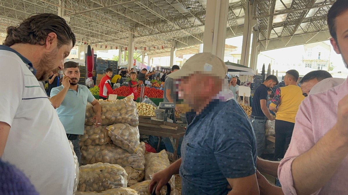 Aksaray'da sahte parayla alışveriş yaparken yakalandı Aksaray'da sahte parayla alışveriş yaparken yakalandı