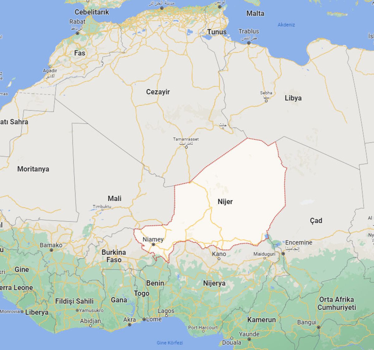 Cezayir'den Fransa'ya ret: Nijer'e müdahale için hava sahamızı açmayız