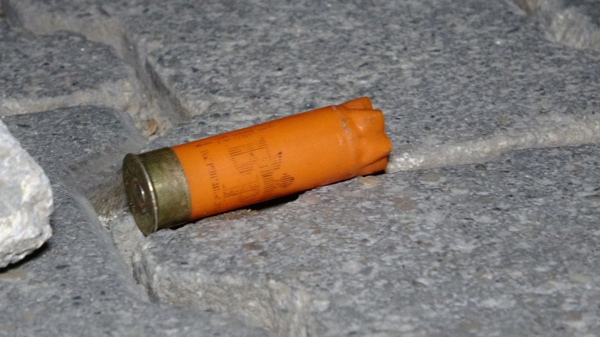 Uşak’ta silahlı kavgada 2 kişi yaralandı Uşak’ta silahlı kavgada 2 kişi yaralandı