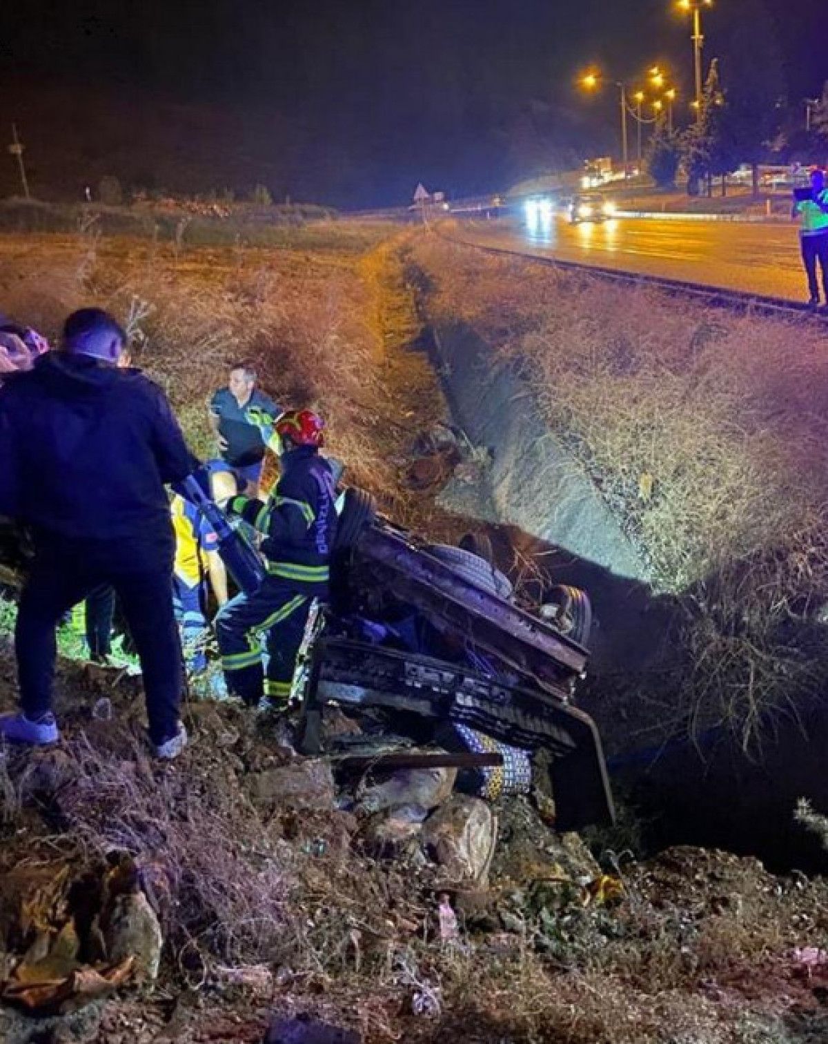 Denizli'de trafik kazası: 2'si bebek 4 ölü Denizli'de trafik kazası: 2'si bebek 4 ölü