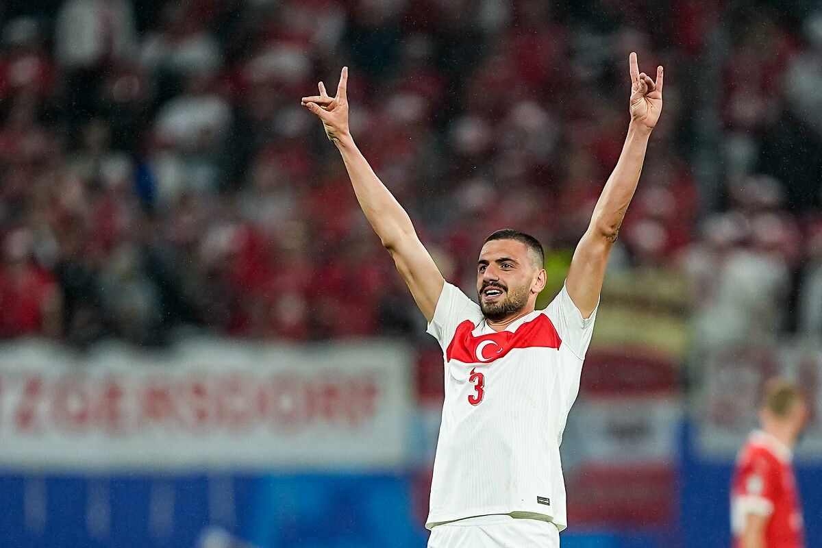 Merih Demiral'dan U16 Milli Takım futbolcularına telefon jesti