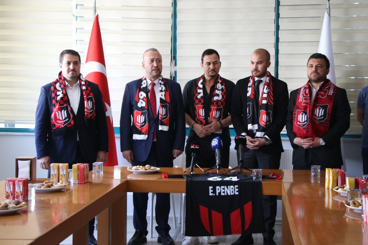 Ergün Penbe, Uşakspor'la sözleşme imzaladı