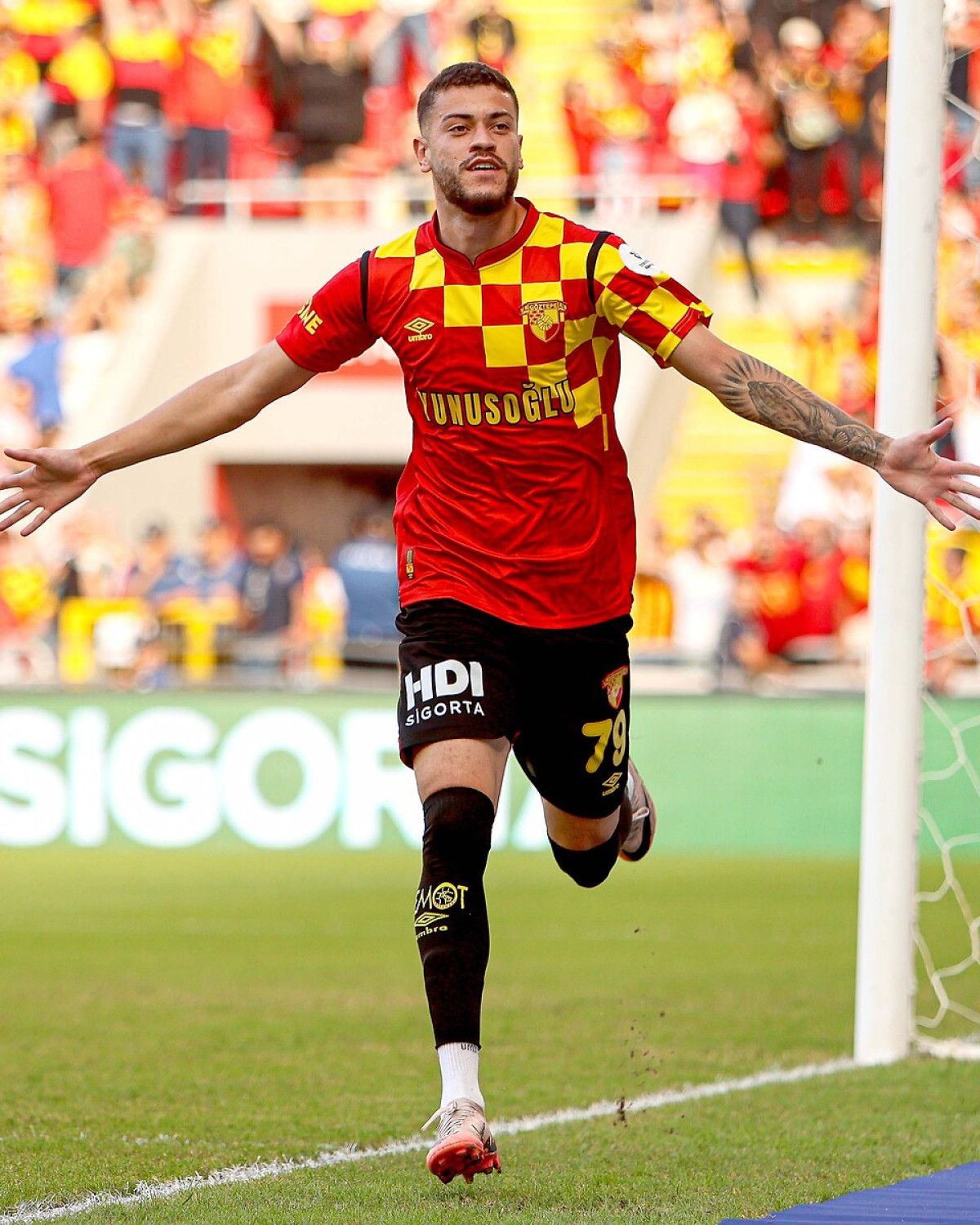 Göztepe Romulo Cardoso için Anderlecht ile masada