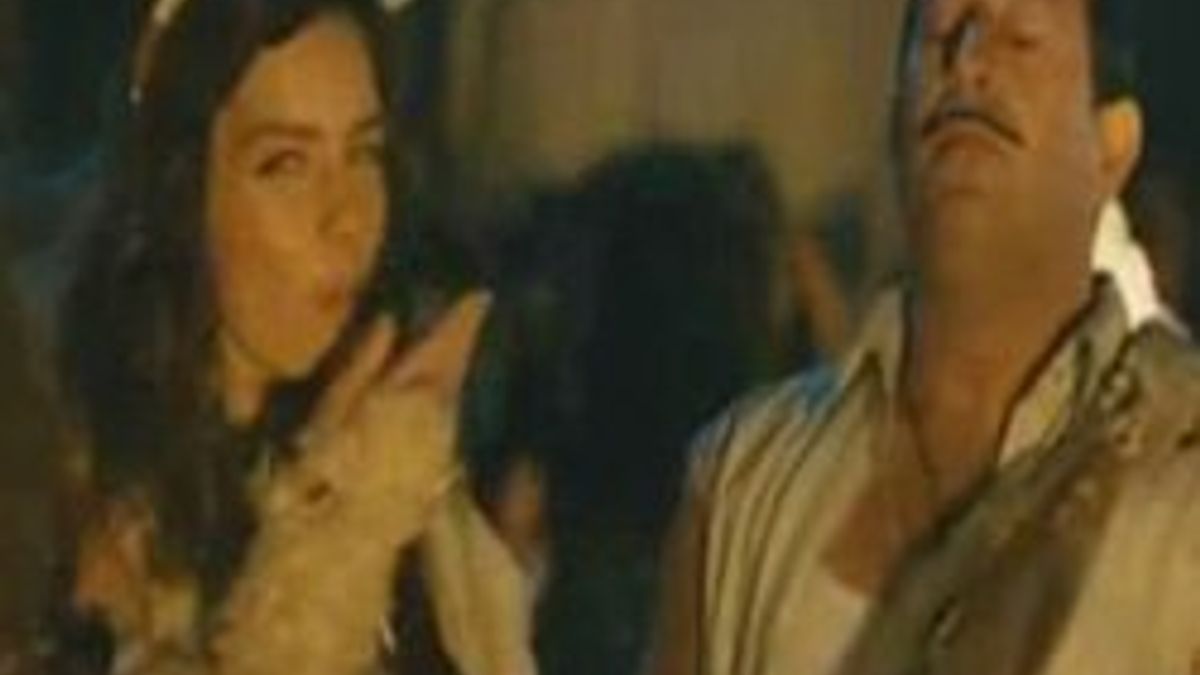 Cem Yılmaz hapı gerçekten yuttu