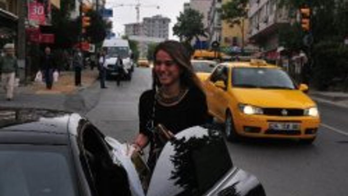 Ceyda Ateş'e babasından son model araba