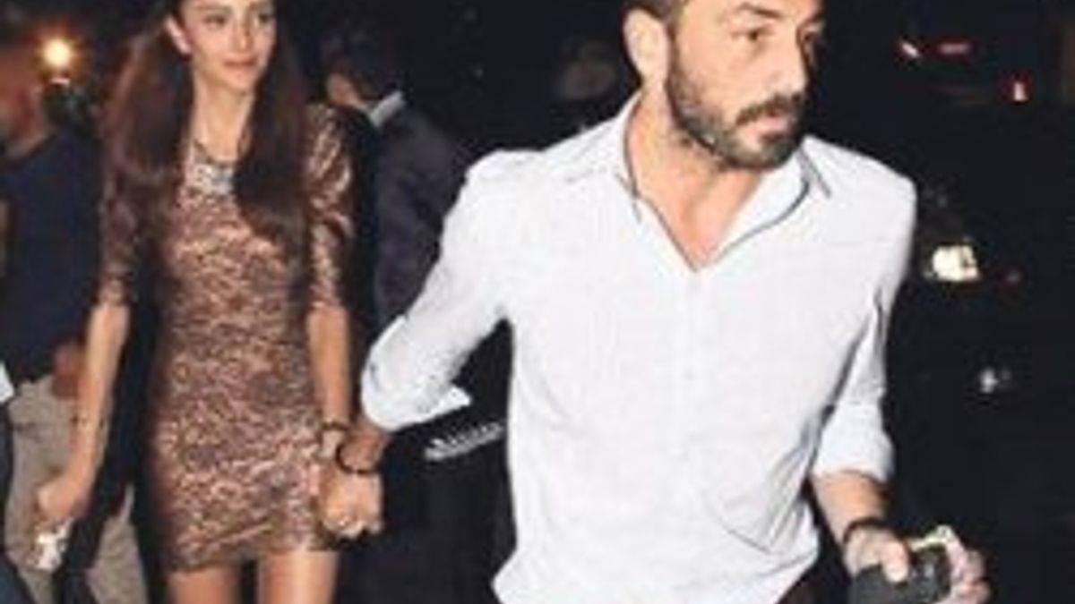 Hakan Baş'tan Özge Ulusoy'a evlenme teklifi