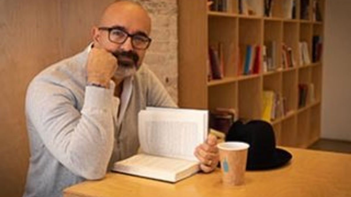 Caner Alper: Düşünsenize bir hayata iki tane, üç tane hayat ...