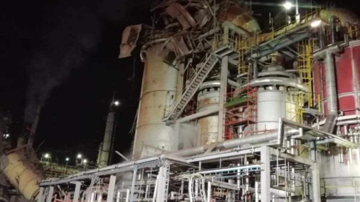 Güney Afrika'da petrol rafinerisi patladı: 2 ölü