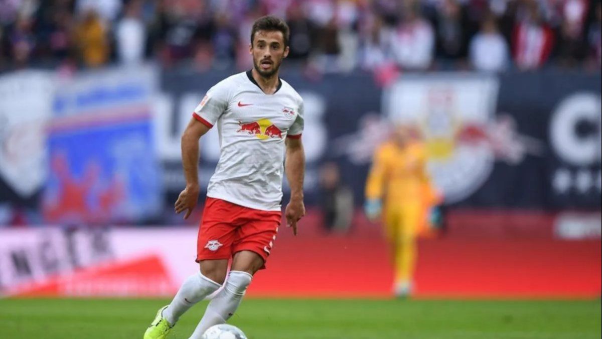 Saracchi'nin sözleşmesi feshedildi