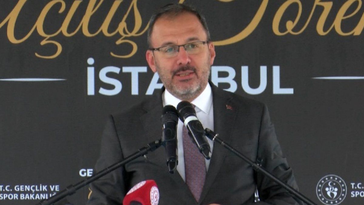 Mehmet Muharrem Kasapoğlu: Gençlerimiz her şeyin en iyisine layıktır Mehmet Muharrem Kasapoğlu: Gençlerimiz her şeyin en iyisine layıktır