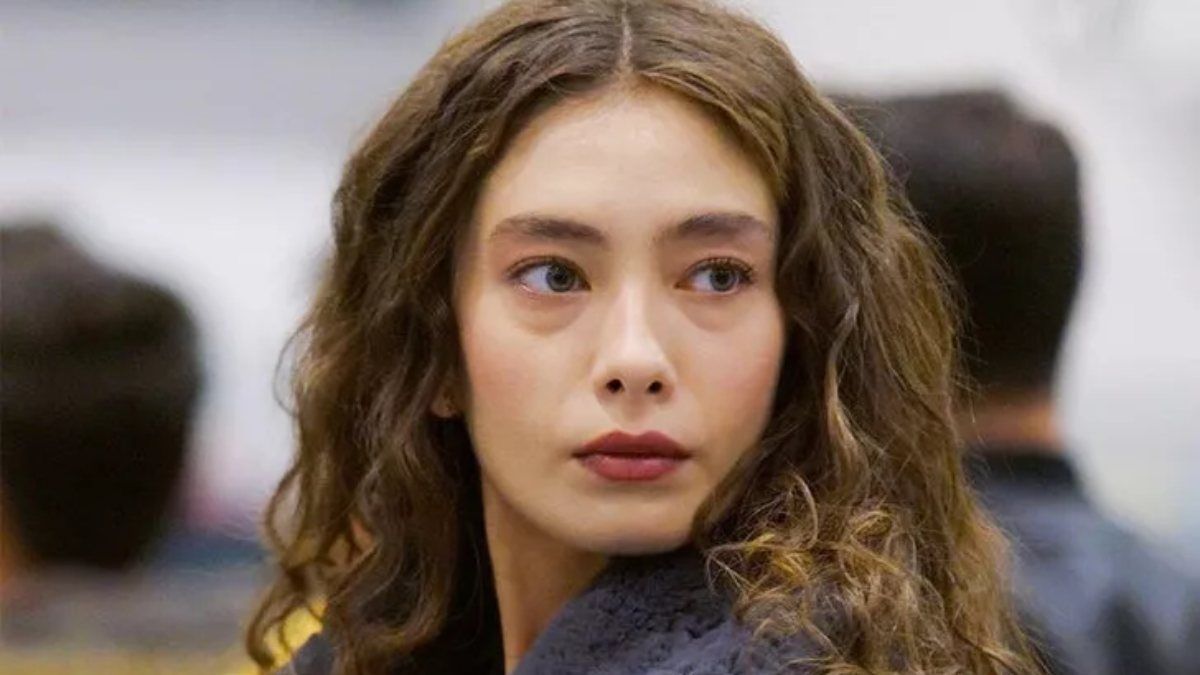 Neslihan Atagül'ün sütyensiz pozuna alevler yağdı! Gören bir daha baktı: "Ateş ediyorsun bebeğim"