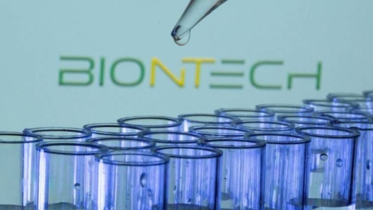 BioNTech, İngiliz yapay zeka girişimi InstaDeep'i satın aldı. BioNTech, İngiliz yapay zeka girişimi InstaDeep'i satın aldı.