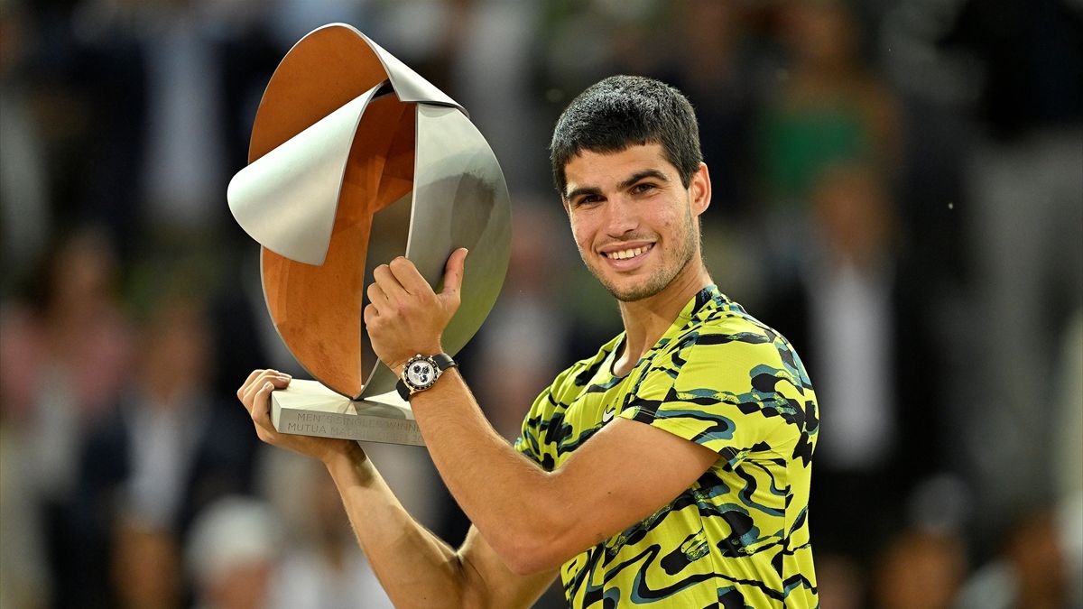 Madrid Açık Tenis Turnuvası'nı erkeklerde Carlos Alcaraz kazandı