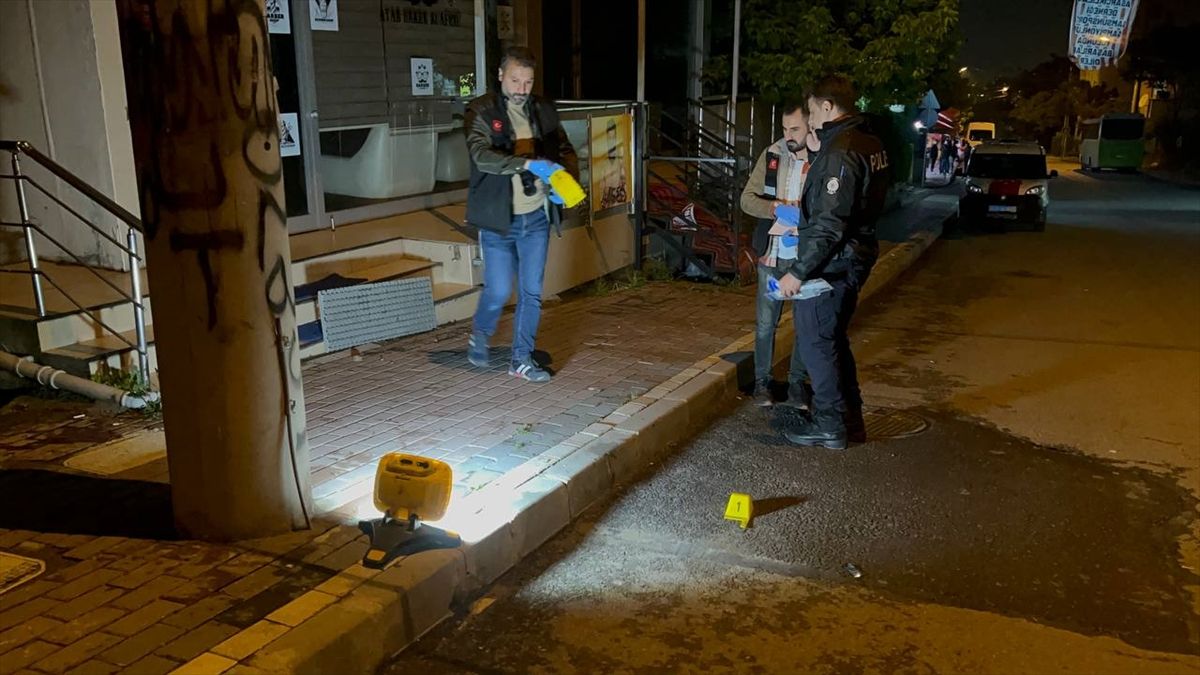 Kocaeli'de silahlı kavga: 1 kişi yaralandı Kocaeli'de silahlı kavga: 1 kişi yaralandı