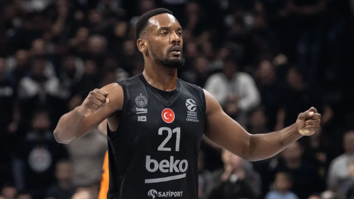 Fenerbahçe, Dyshawn Pierre ile sözleşme yeniledi