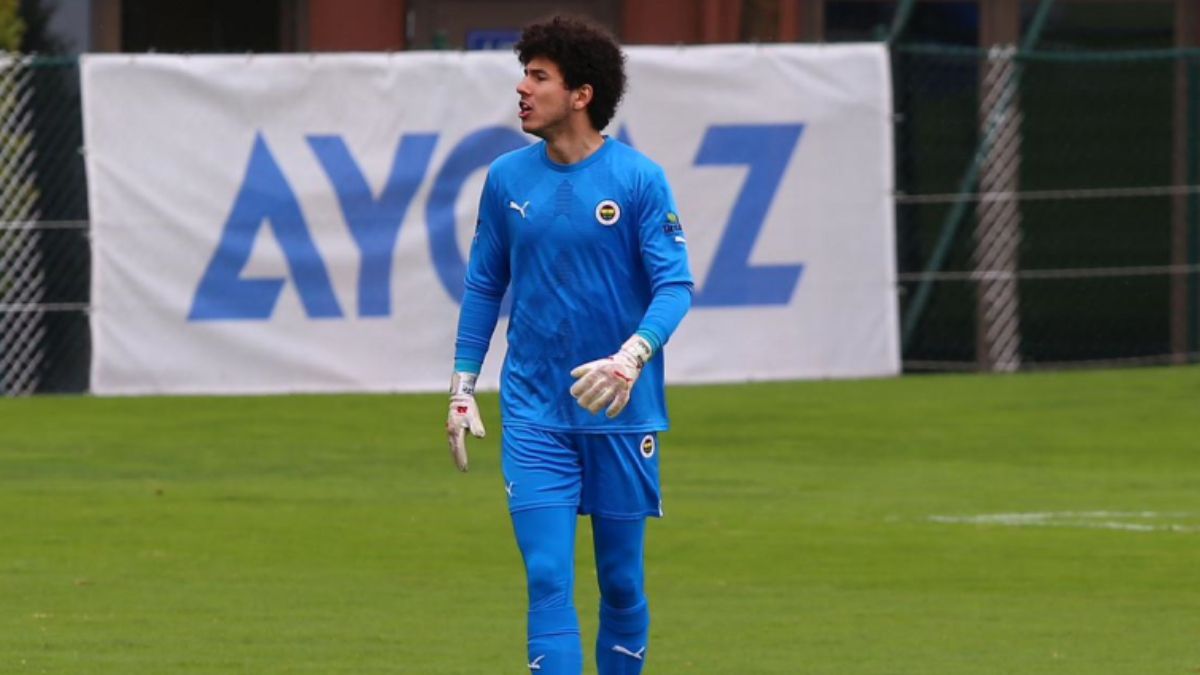 Fenerbahçeli Atahan Arslan, sporcu bursuyla ABD'de forma giyecek