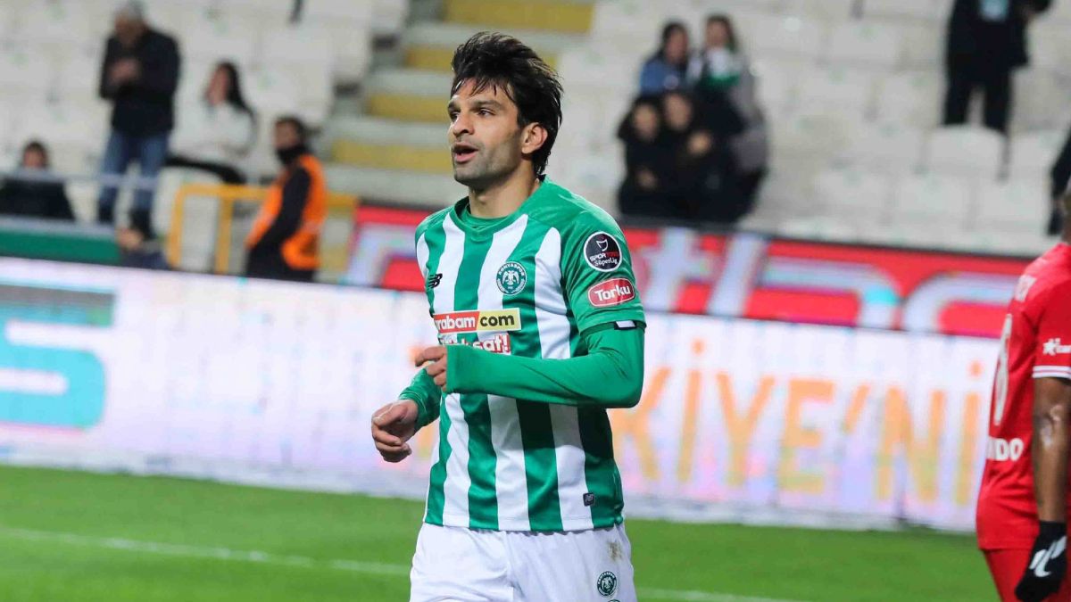 Konyaspor'da Muhammet Demir ameliyat oldu