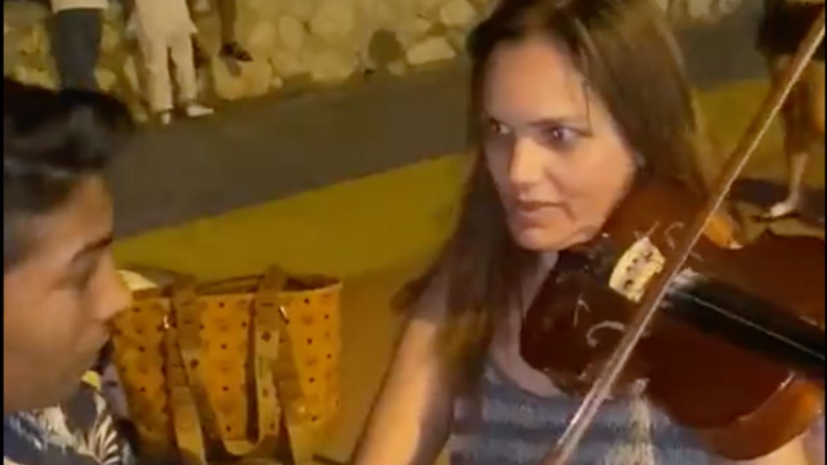 Viral oldu! Keman sanatçısı Canan Anderson'dan sokak müzisyenlerine ...