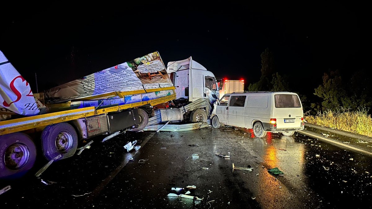 Afyonkarahisar’da alkollü kamyonet sürücüsünün çarptığı astsubay şehit oldu Afyonkarahisar’da alkollü kamyonet sürücüsünün çarptığı astsubay şehit oldu