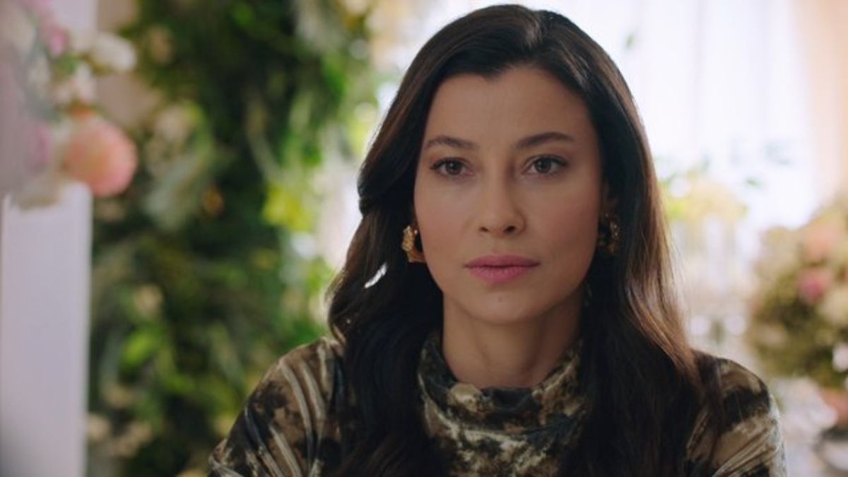 Kızılcık Şerbeti'nden spoiler geldi! Müjde Uzman'ın gözyaşları sel ... Kızılcık Şerbeti'nden spoiler geldi! Müjde Uzman'ın gözyaşları sel ...