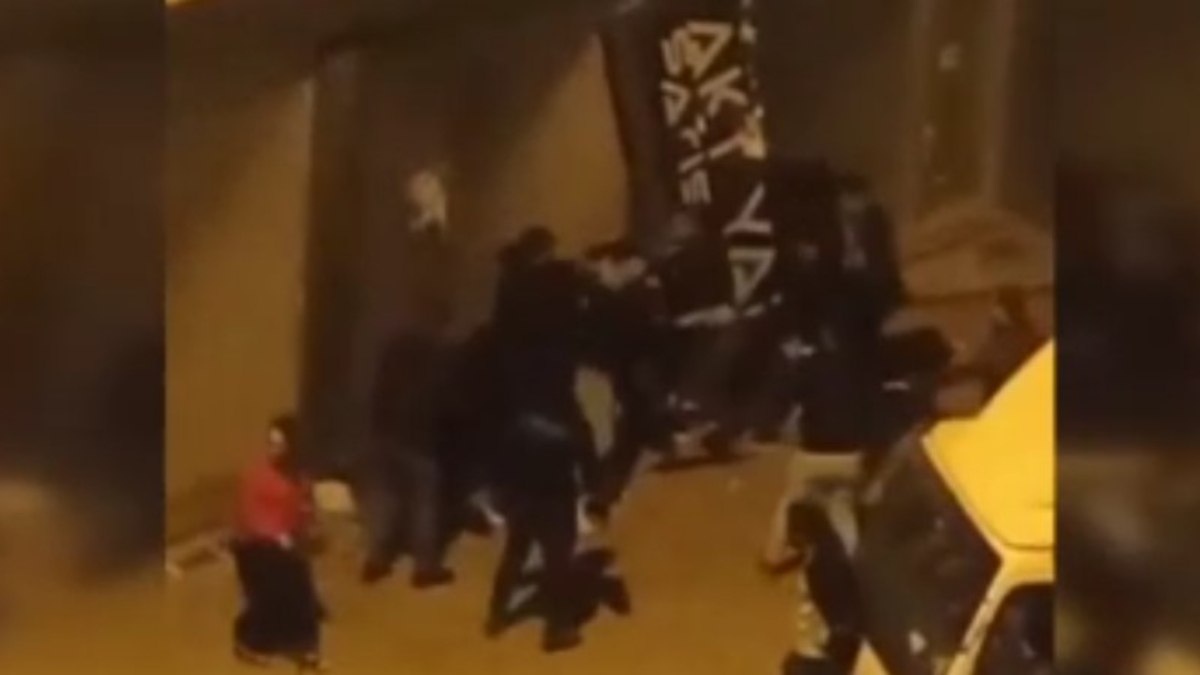 Esenyurt'ta boşanma aşamasındaki çiftin aileleri arasında kavga Esenyurt'ta boşanma aşamasındaki çiftin aileleri arasında kavga