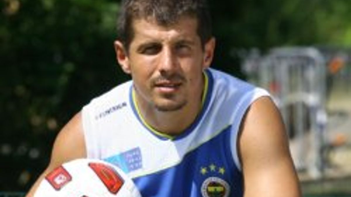 Emre: Sezer'i ben sakatlamadım