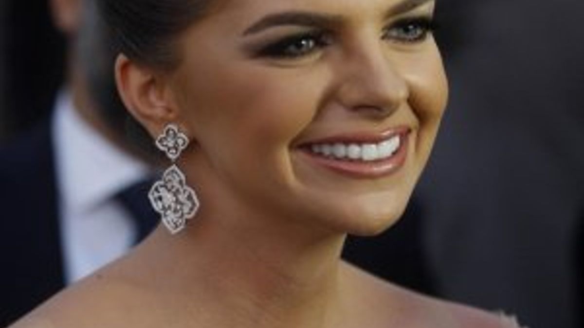 Güzel oyuncu Pelin Karahan'a büyük ödül