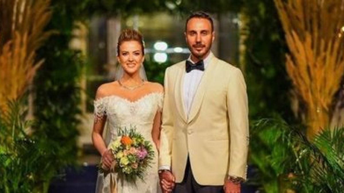 Güzel sunucu Simge Fıstıkoğlu evlendi