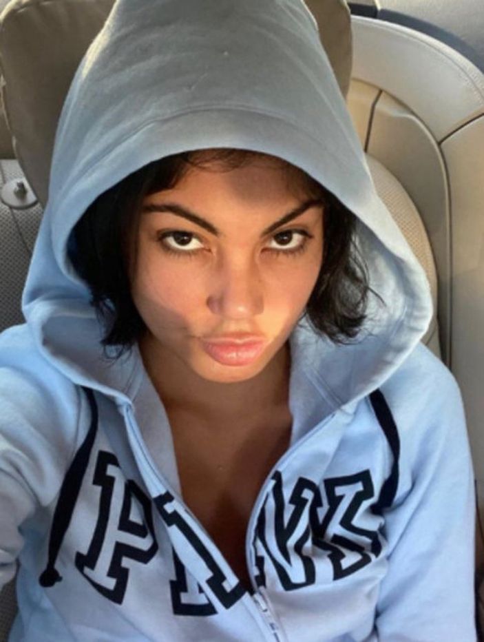 Bahar Candan, "Türkiye'nin en salak kızı bile söyleyebiliyor" deyip ...