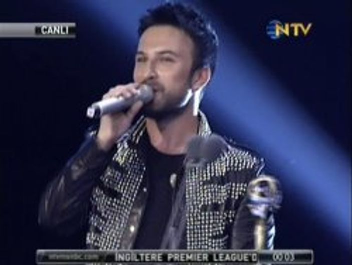 Tarkan Kral TV Müzik Ödülleri'ne damgasını vurdu - İzle