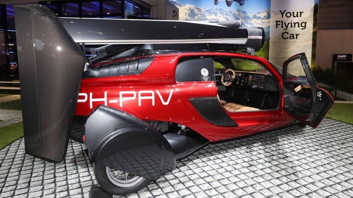 Uçan araba PAL-V Liberty, yollara çıkmak için izin aldı