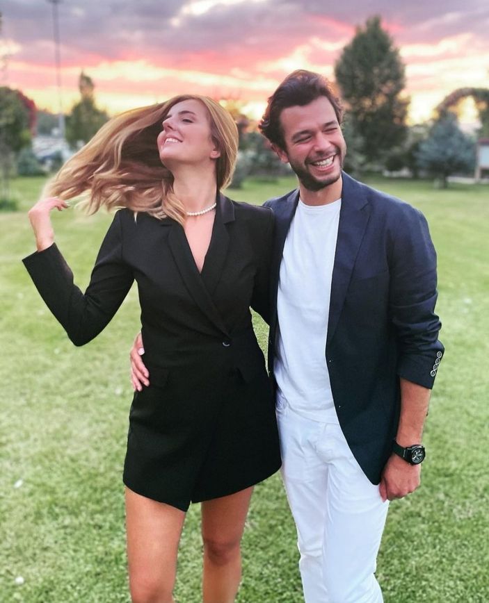 Çok Güzel Hareketler Bunlar 2'nin Atakan'ı eşiyle görenleri hayran bıraktı