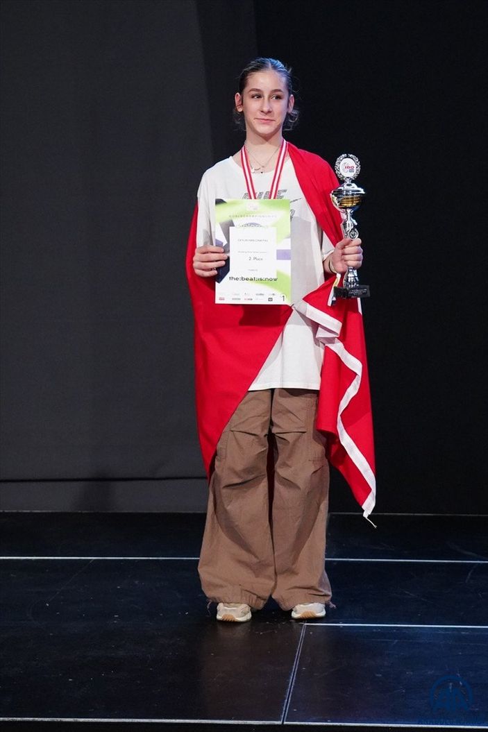 Ceylin Han Çinkitaş, Dünya Breaking Şampiyonası'nda ikinci oldu