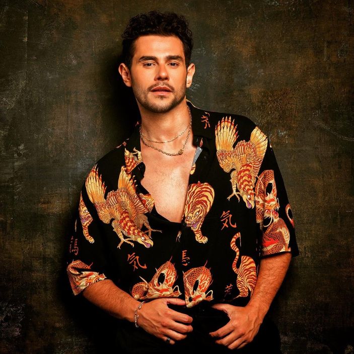 Cem Belevi: İstanbul'da etek giymek bizi bozar