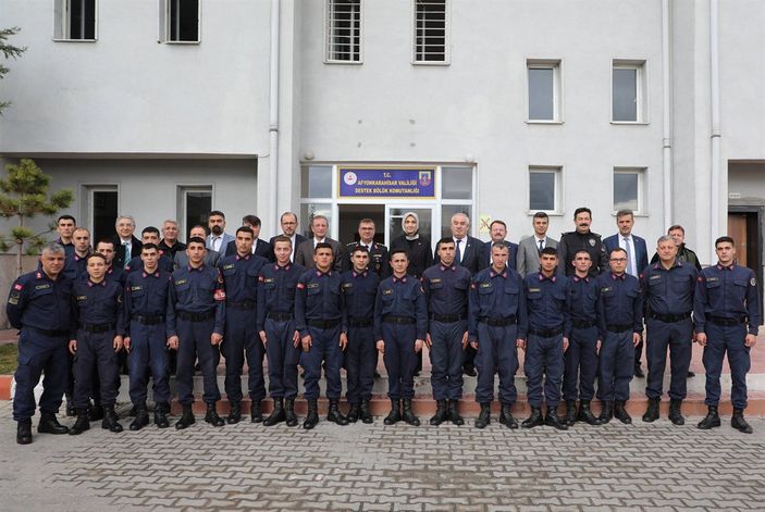 Afyonkarahisar Valisi Kübra Yiğitbaşı'dan jandarmaya ziyaret