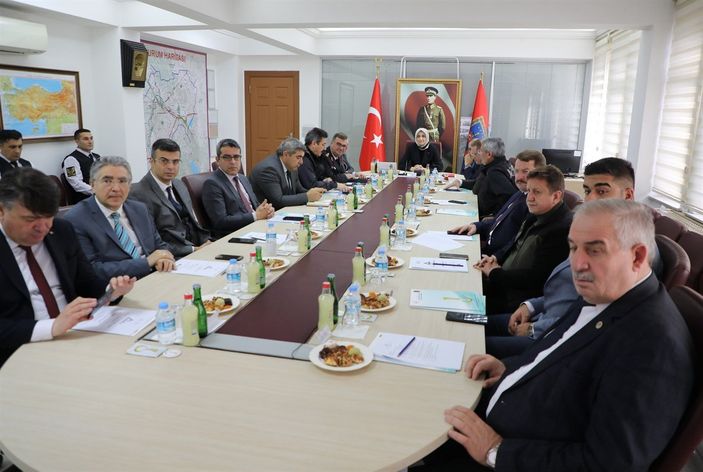 Afyonkarahisar Valisi Kübra Yiğitbaşı'dan jandarmaya ziyaret