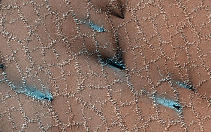 NASA, Mars'tan kış fotoğrafları paylaştı