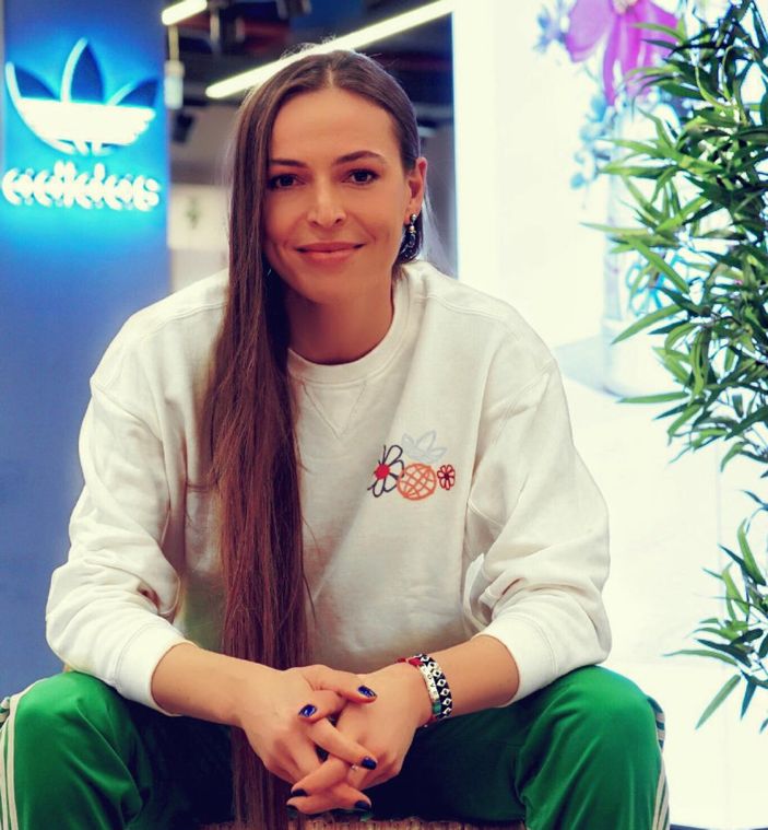 Uzun saçlı halinden başkasını gören yok! Eda Erdem'in kısa saçlı hali ...